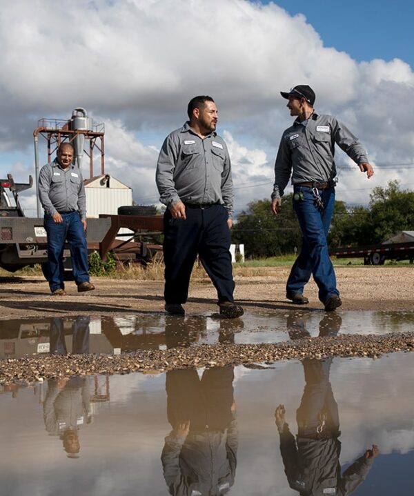 Work Uniforms and Workwear Solutions | UniFirst